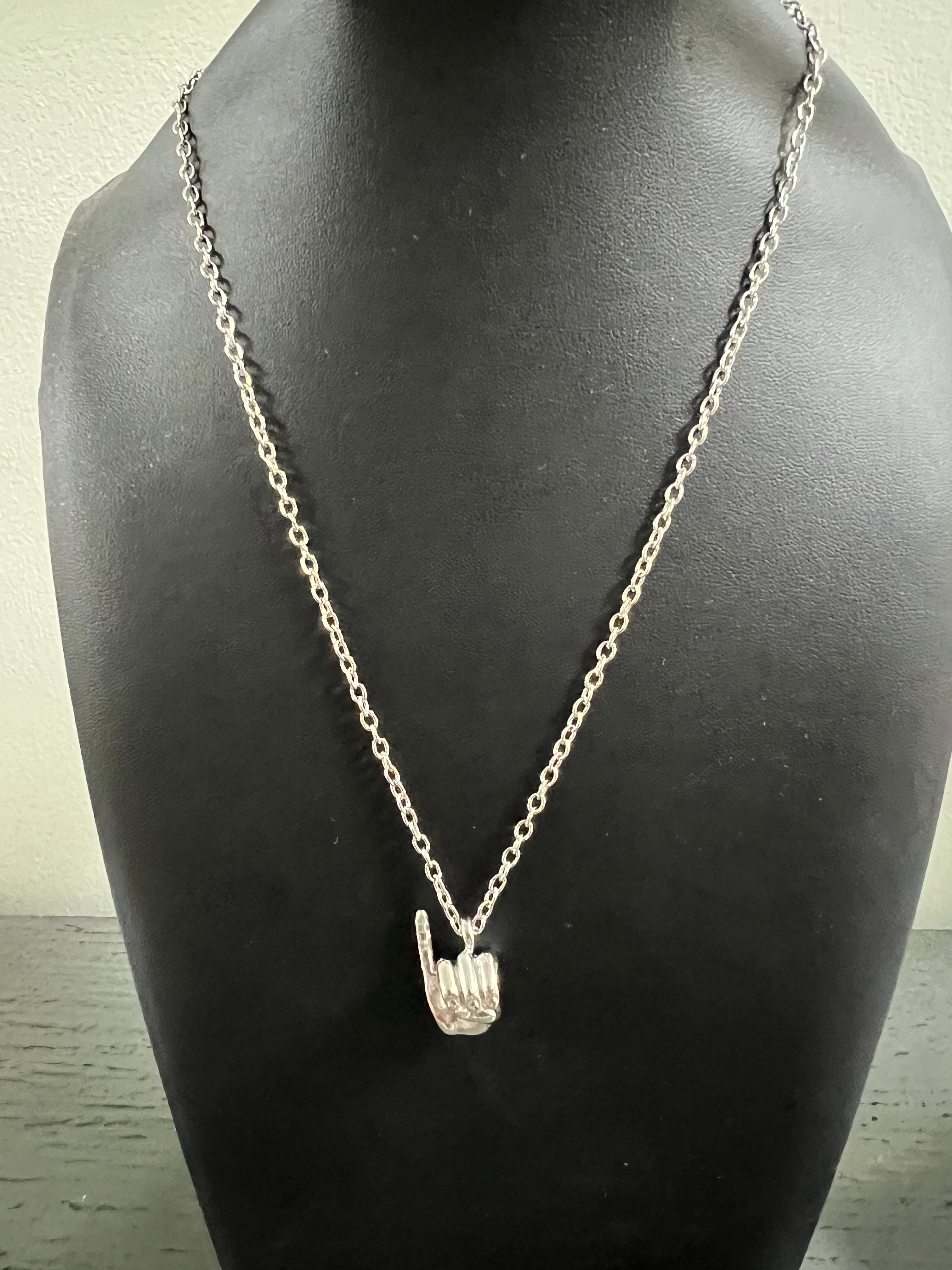 Alpha Kappa Alpha Hand Sign Necklace – Pretty Pleze